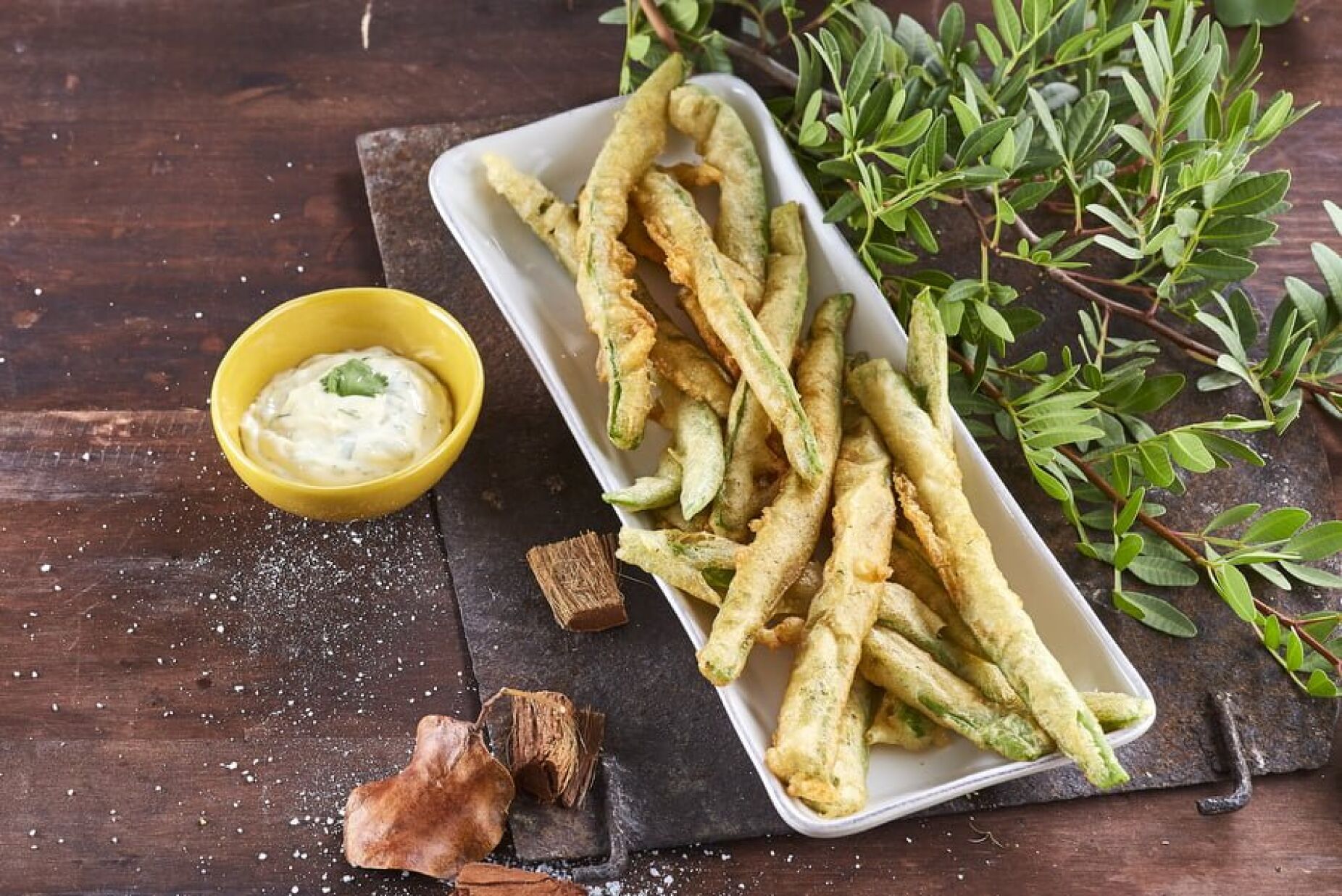 Peixinhos da horta com maionese de coentros - Teleculinária