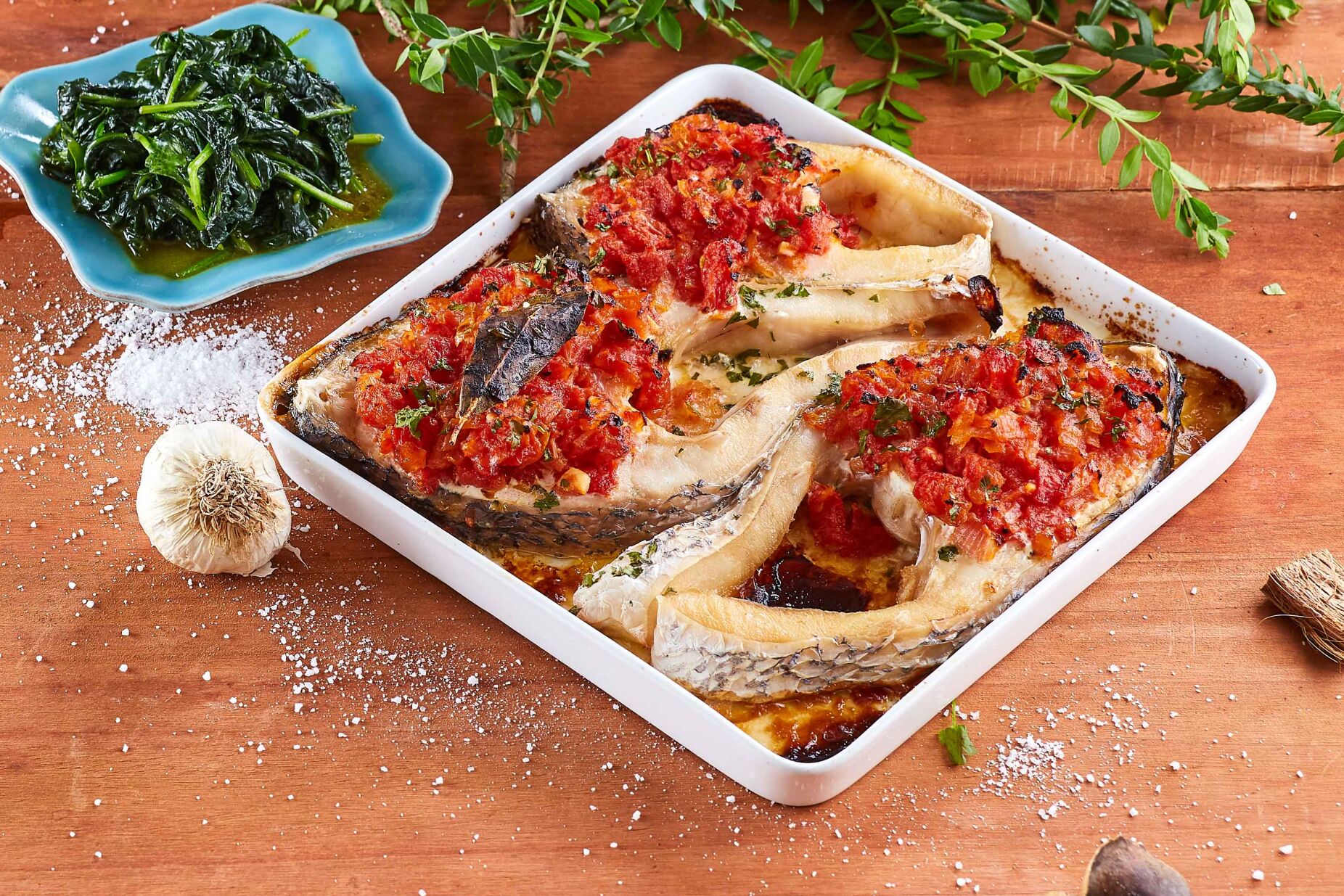 Perca assada com tomatada - Teleculinária