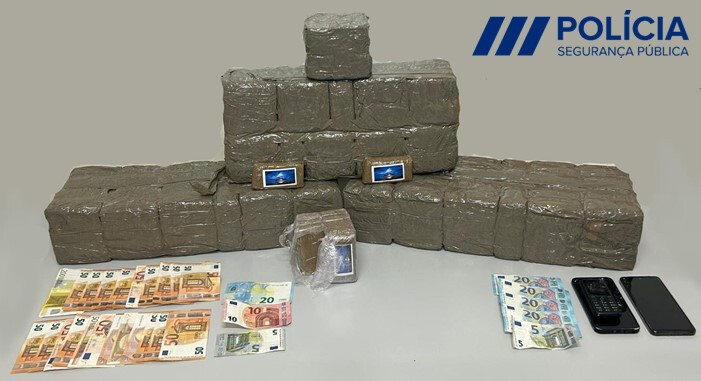 Espanhóis Detidos Em Gaia Com 30 Quilos De Haxixe No Carro