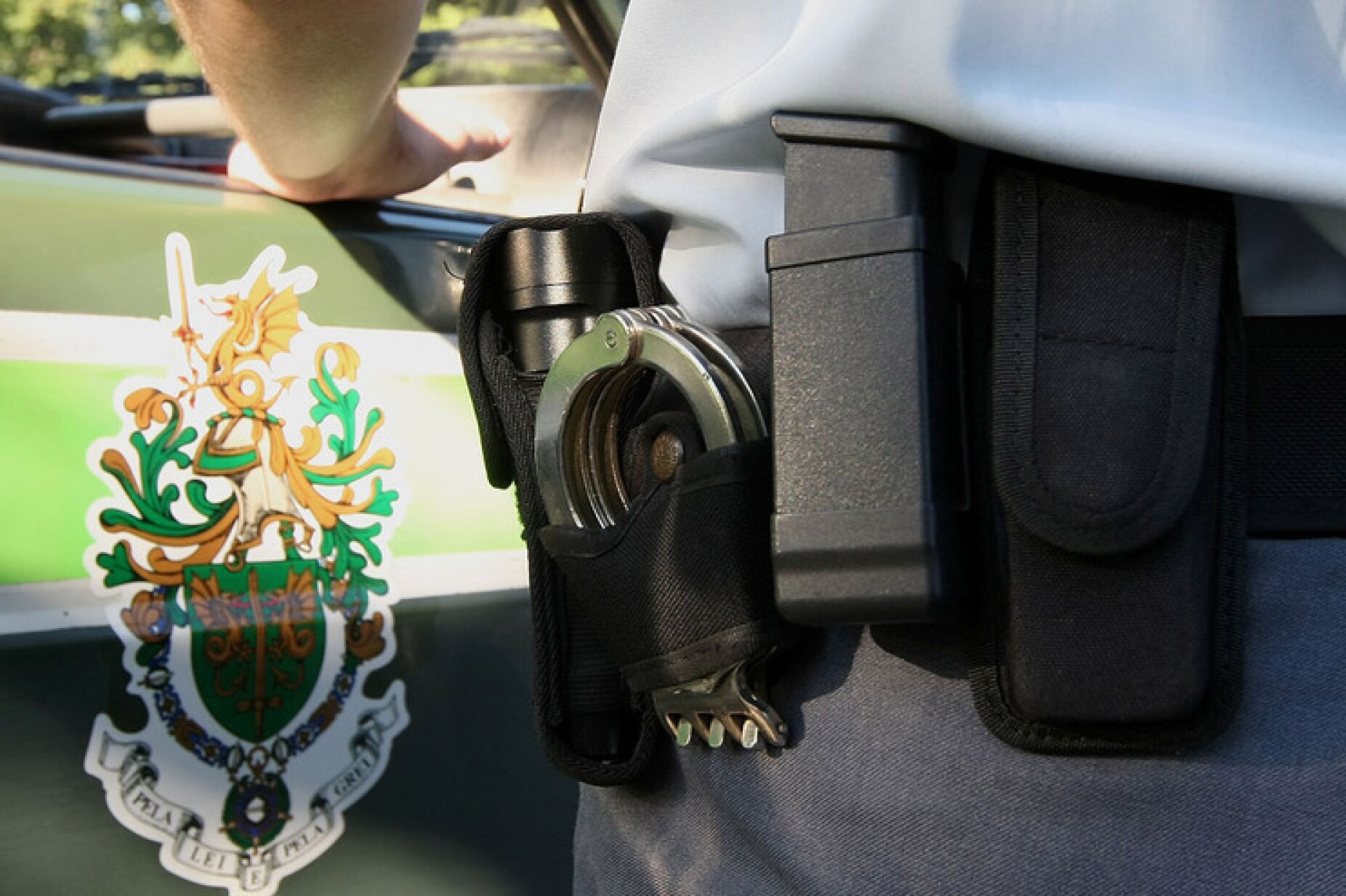 Jovem de 16 anos em preventiva após agredir e roubar rapaz de 13 anos Jovem de 16 anos em preventiva após agredir e roubar rapaz de 13 anos