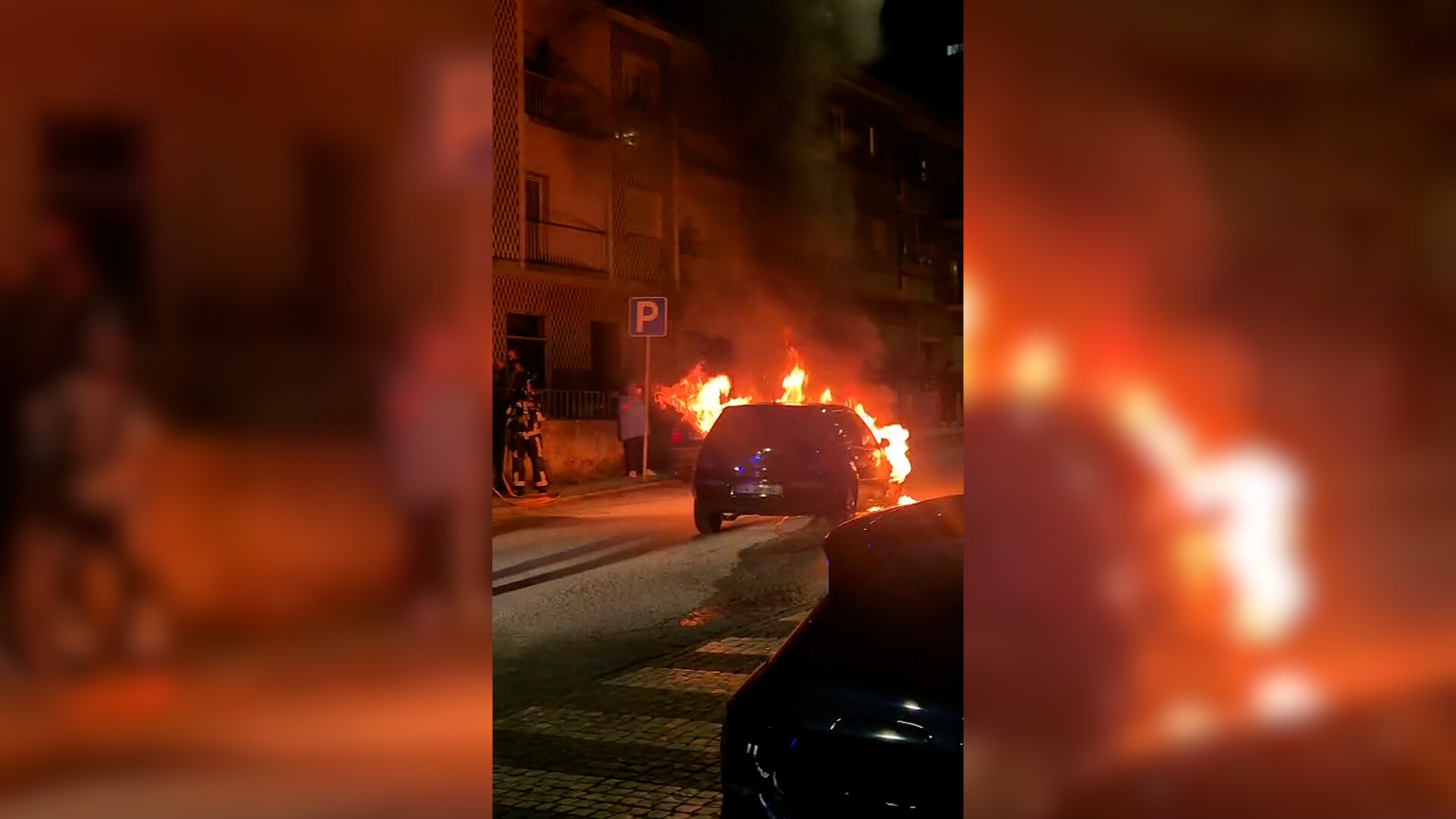 Carro incendeia-se em Braga e jovem escapa ileso Carro incendeia-se em Braga e jovem escapa ileso