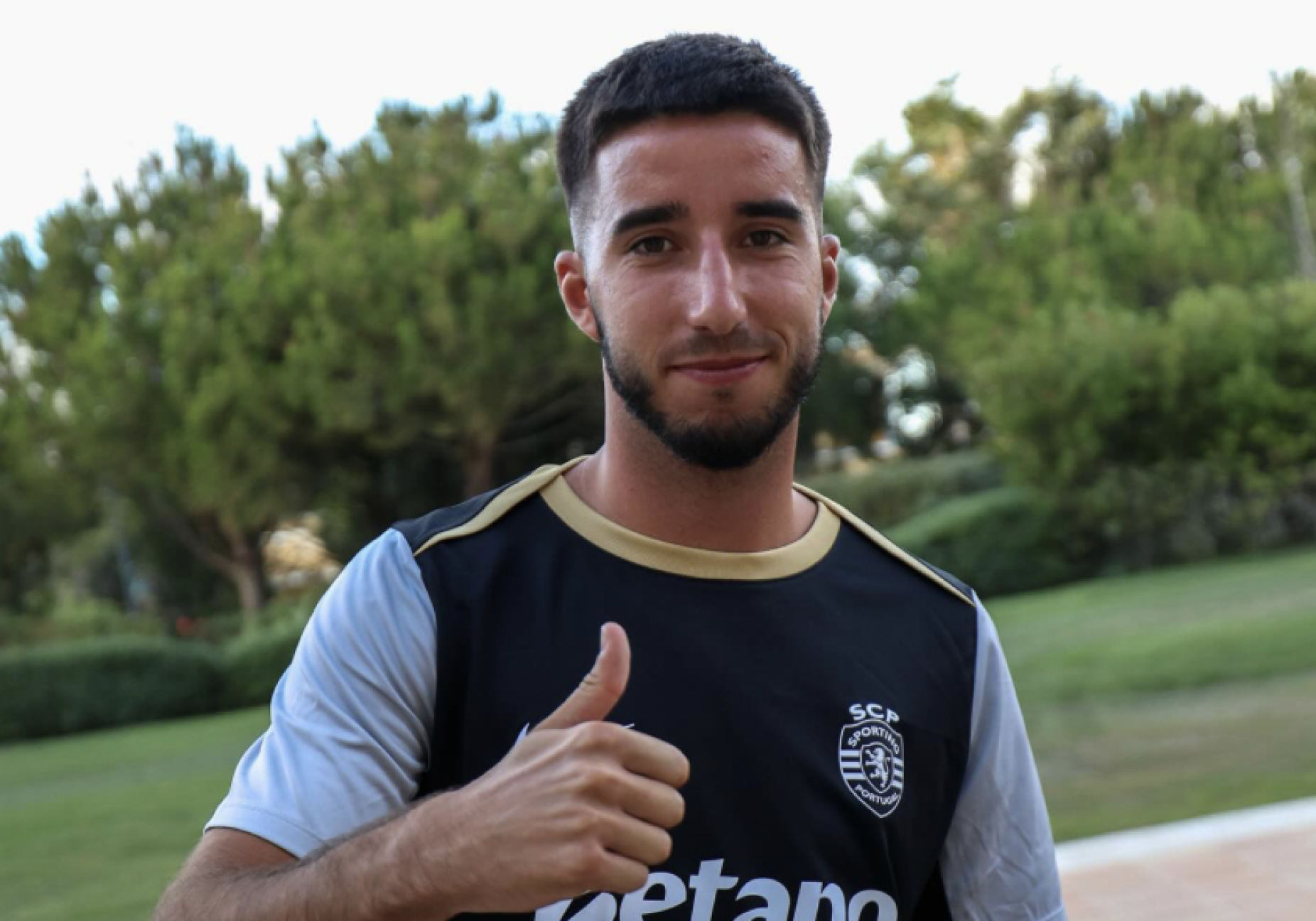 Gonçalo Inácio junta-se ao plantel do Sporting no Algarve Gonçalo Inácio junta-se ao plantel do Sporting no Algarve