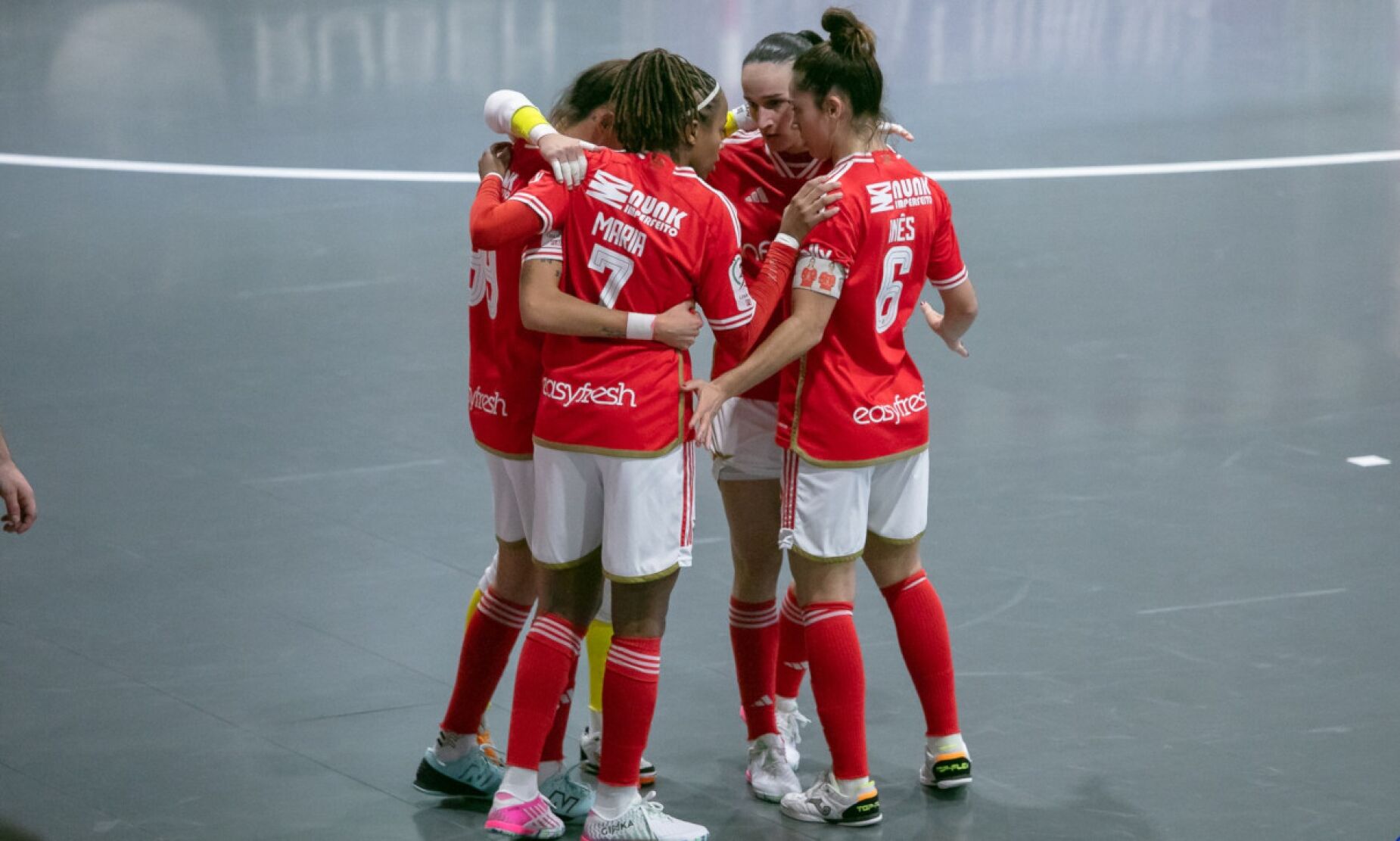 Prova não-oficial: Benfica conquista Liga dos Campeões feminina de futsal Prova não-oficial: Benfica conquista Liga dos Campeões feminina de futsal