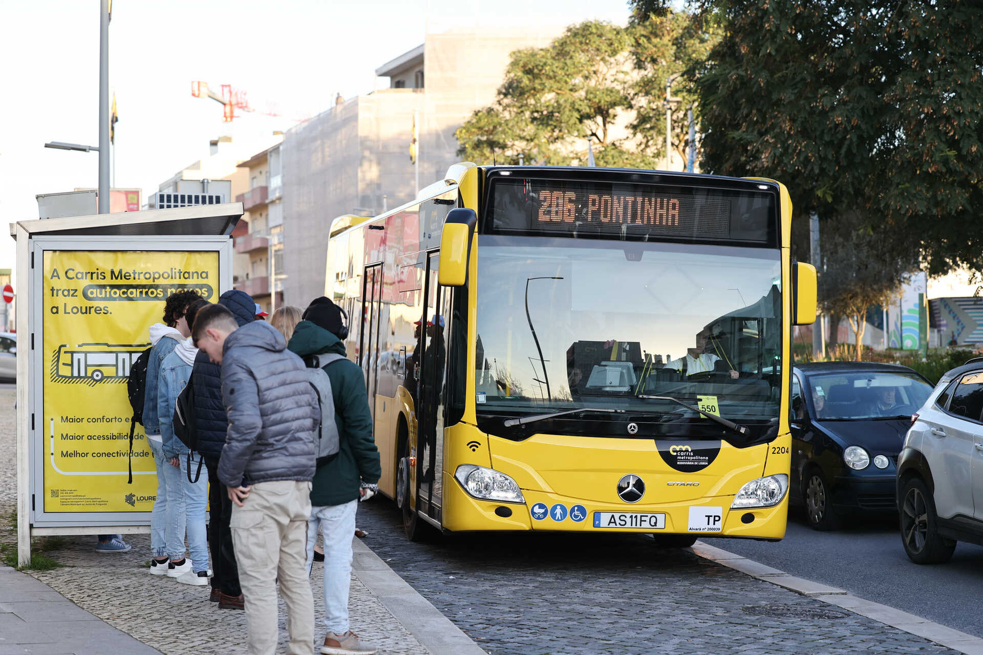 Investimento de 16 milhões de euros. Carris tem 44 novos autocarros ...